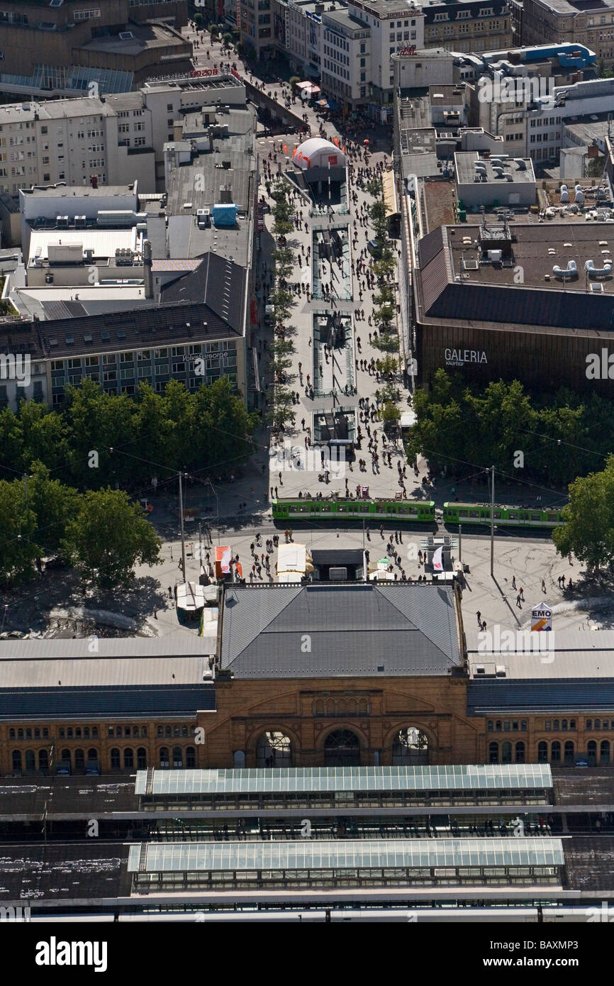 aerial, Hanover city centre, pedestrain zone from main railway station ...
