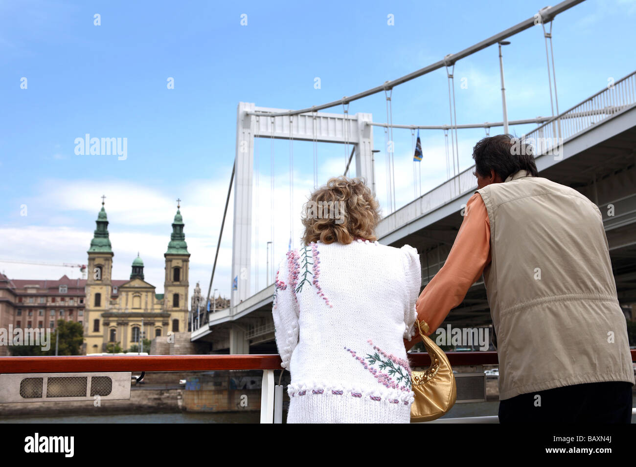 Elizabeth bridge hi-res stock photography and images - Alamy