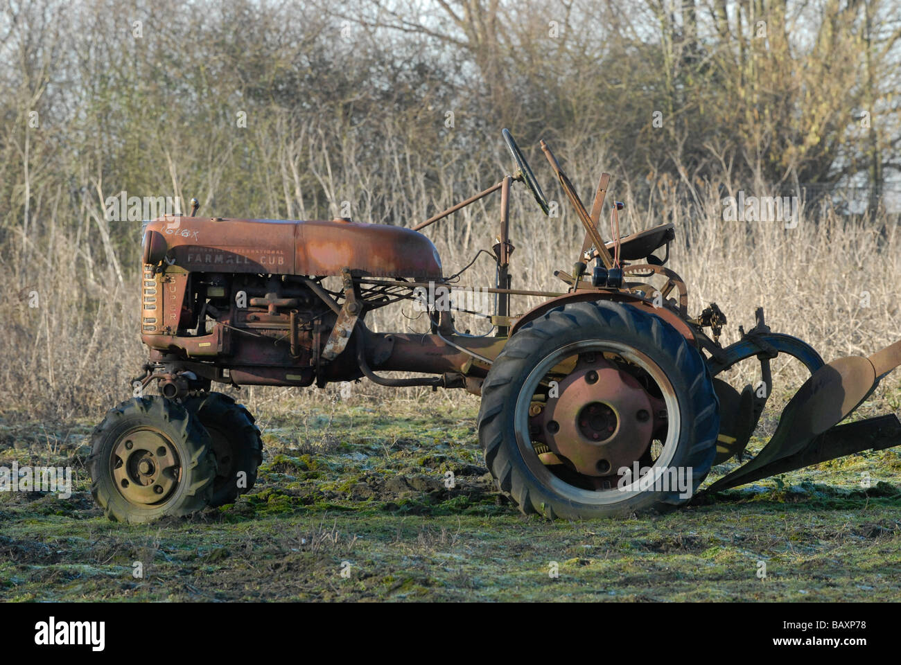 Barn find tractor hi-res stock photography and images - Alamy
