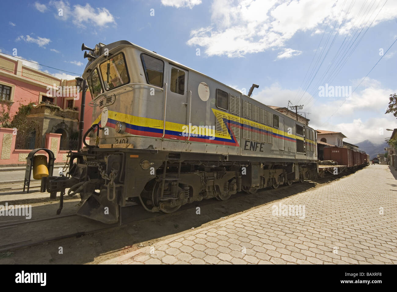 Train for Riobamba & the famous Nariz del Diablo switchback tourist ...