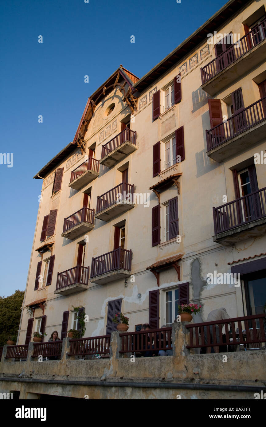 Les roches rouges hotel hi-res stock photography and images - Alamy