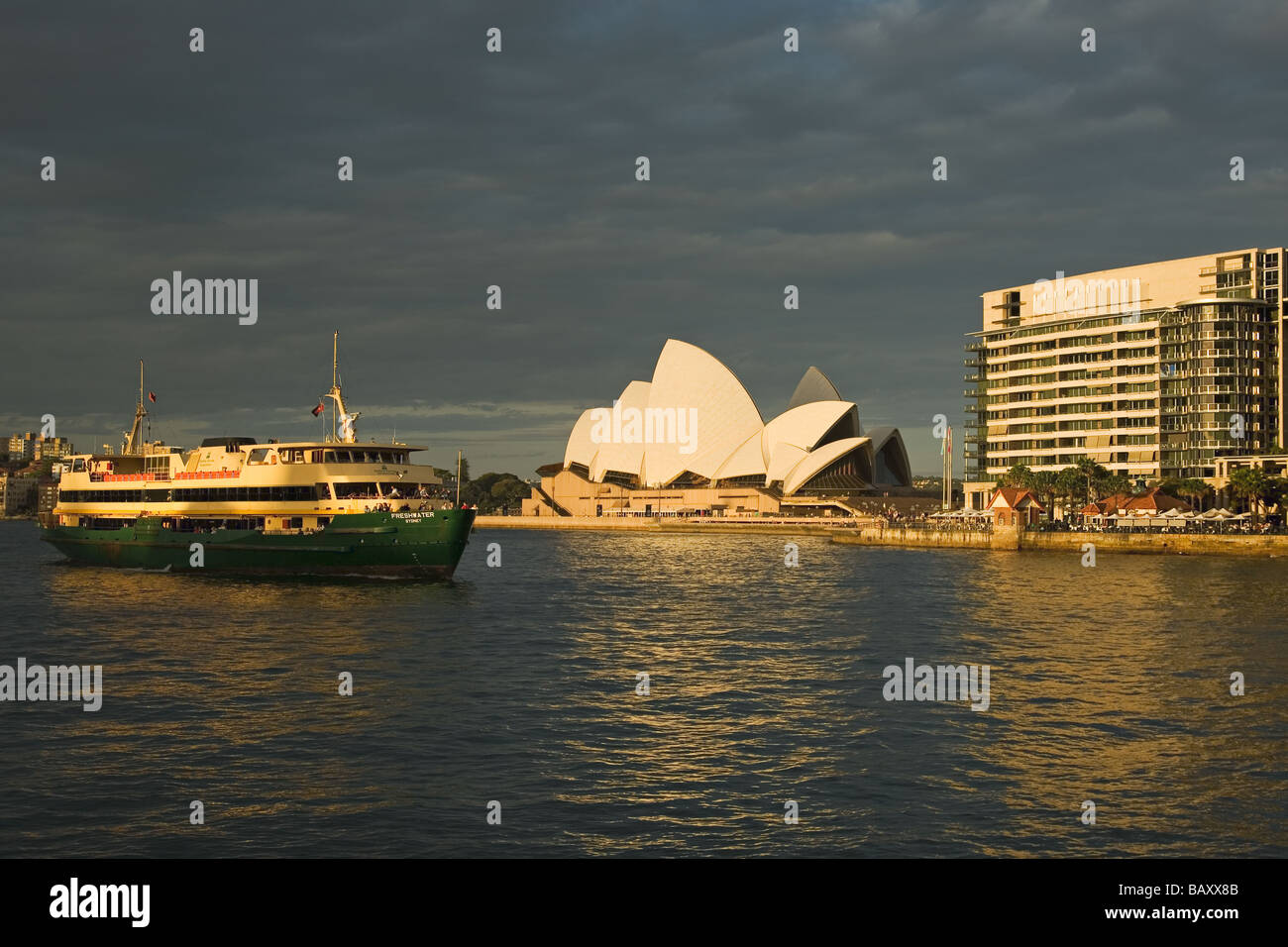 Toaster building sydney hi-res stock photography and images - Alamy