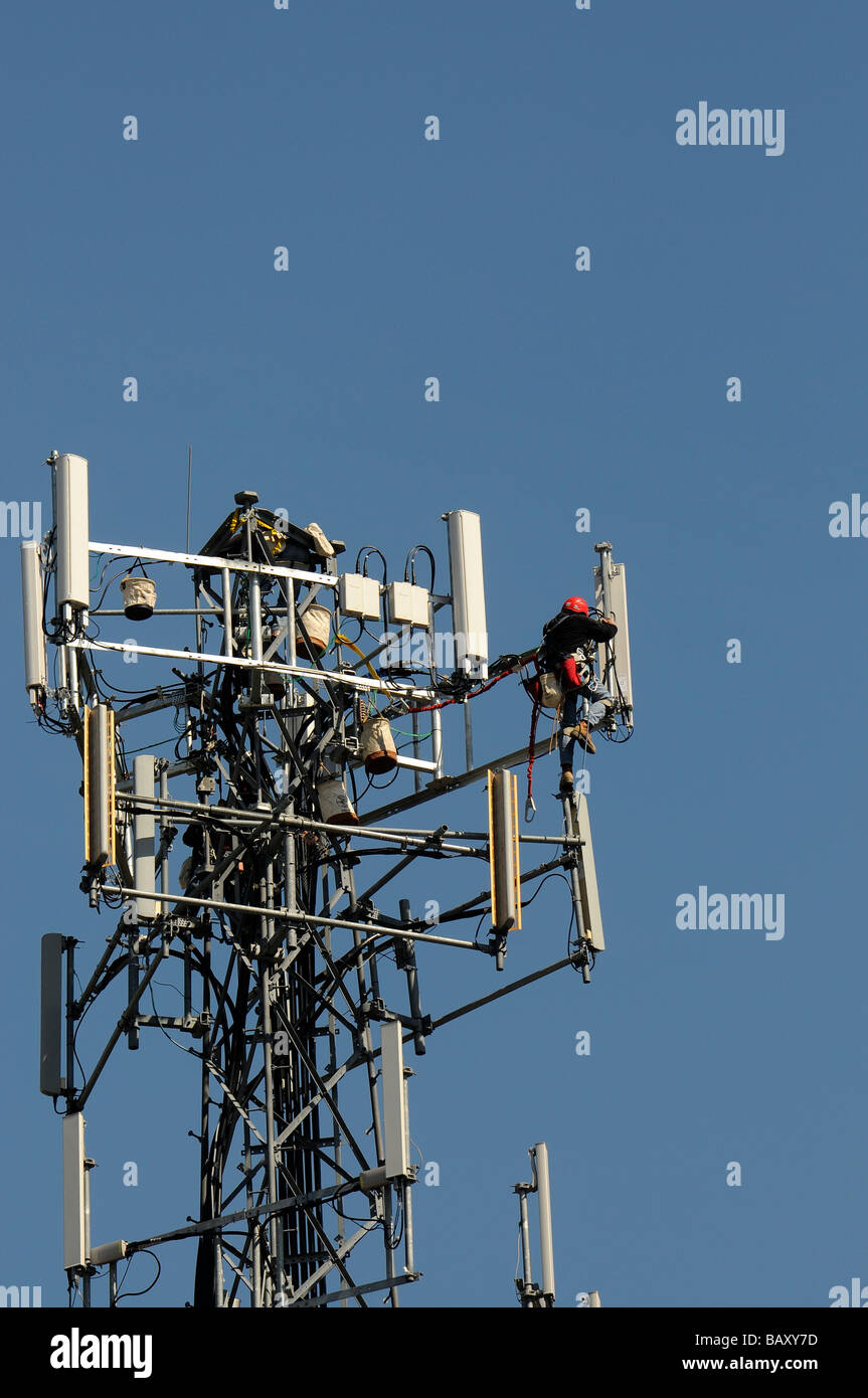 Cell tower cables hi-res stock photography and images - Alamy