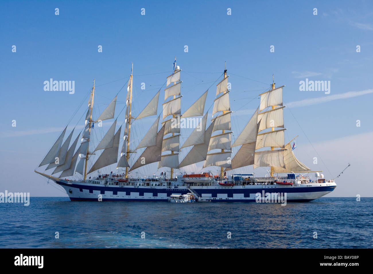 Royal Clipper under full sail, Sailing Cruiseship Royal Clipper (Star ...