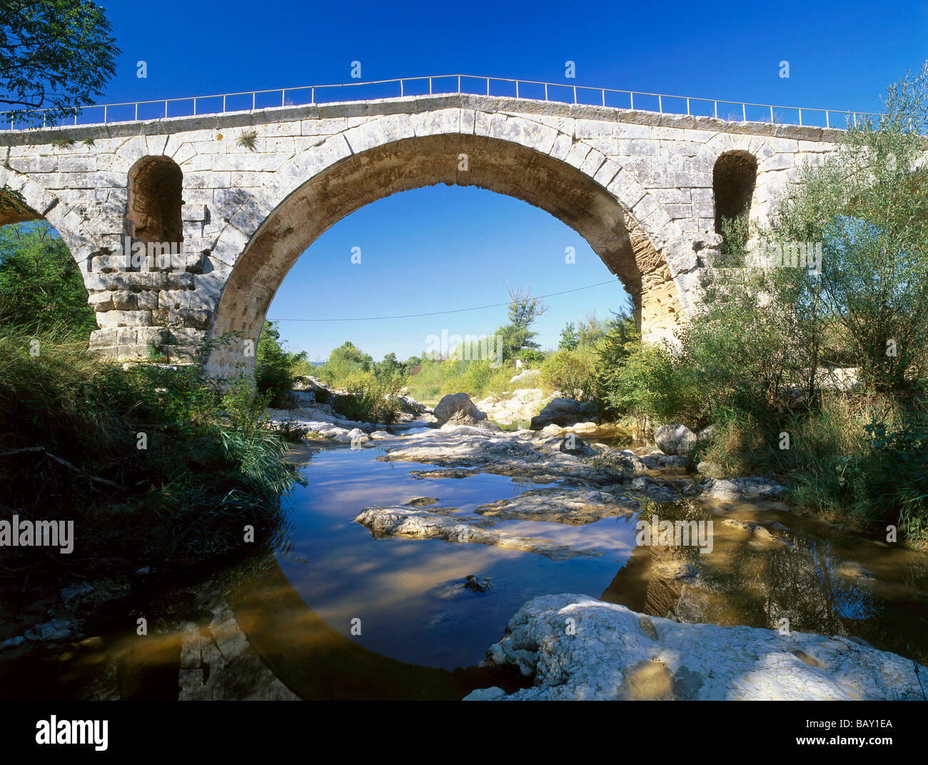 Pont Julien, Roman stone bridge, Calavon River, near Bonnieux, near Apt ...