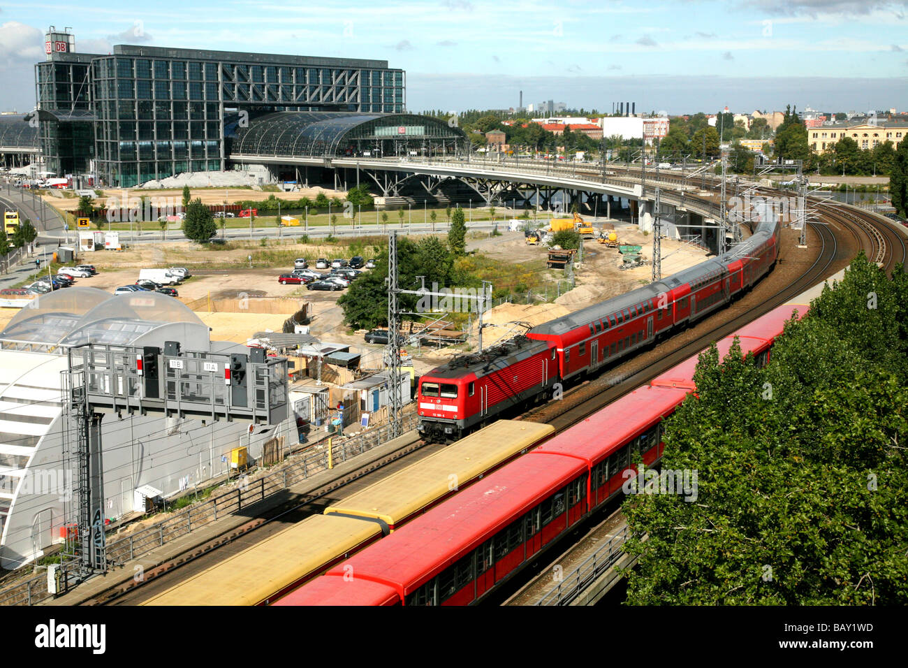 Berlin Main Train Station, Berlin Central Station, Berlin, Germany ...