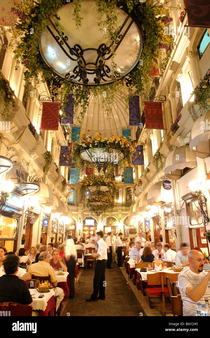 Restaurant, Istanbul, Turkey Stock Photo - Alamy