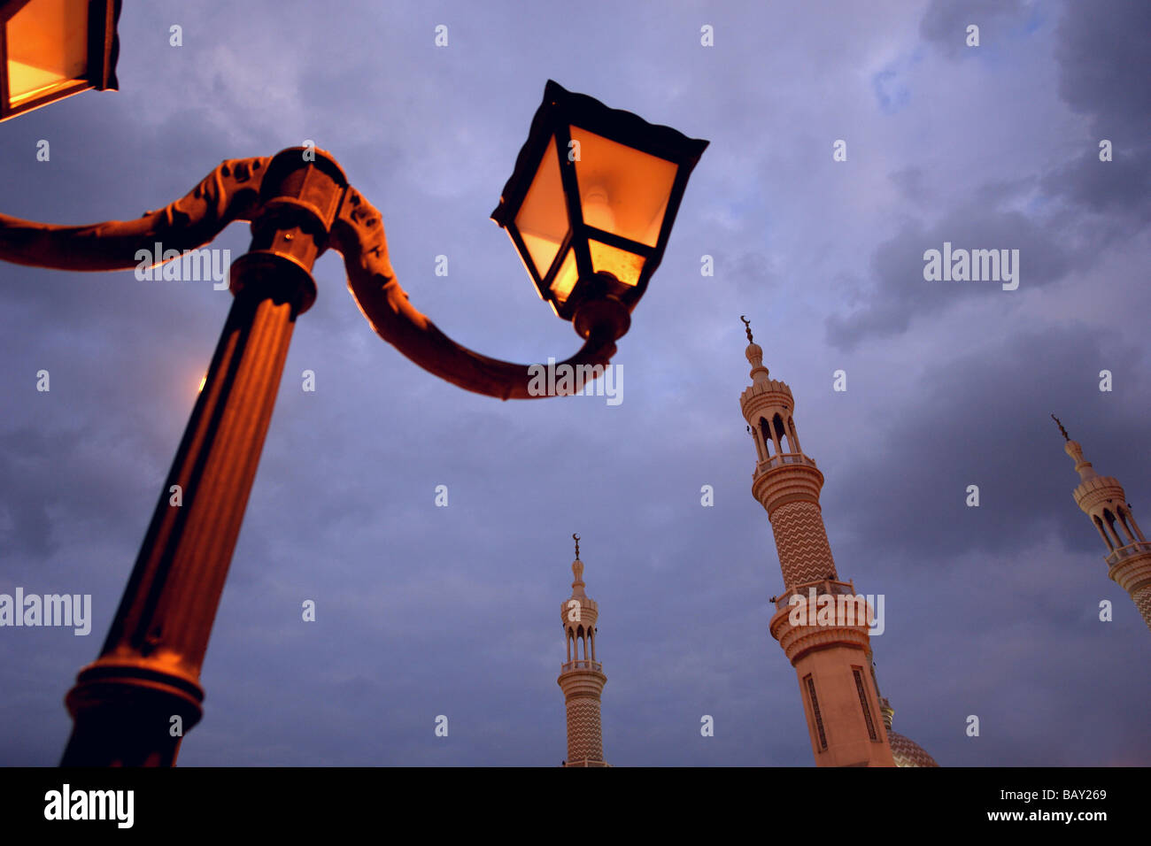 Mosque rak uae hi-res stock photography and images - Alamy