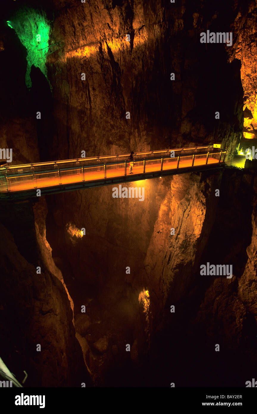 Slovenia cave reka hi-res stock photography and images - Alamy