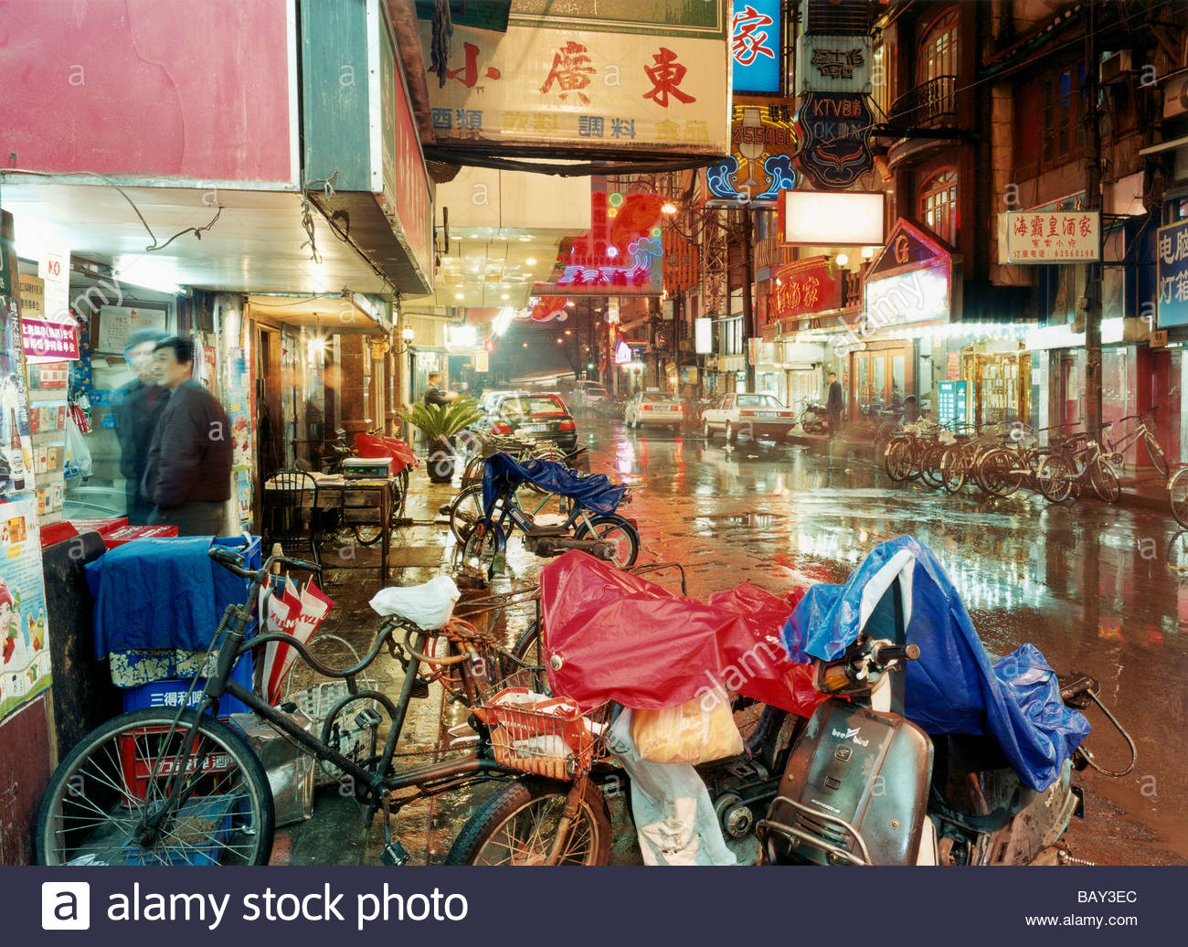 Shops Signs Chinese Writing High Resolution Stock Photography and ...