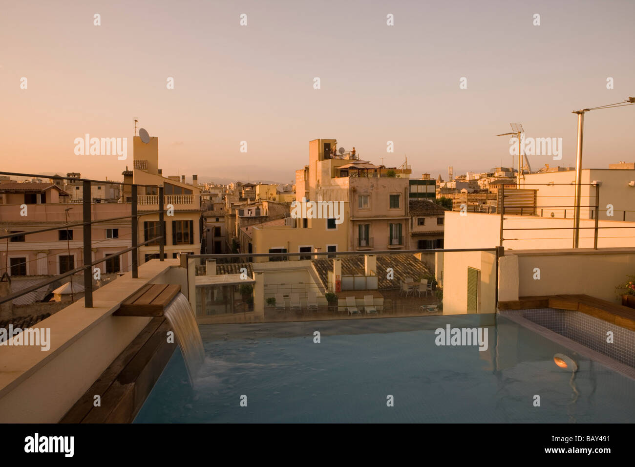 Rooftop swimming pool spain hi-res stock photography and images - Alamy