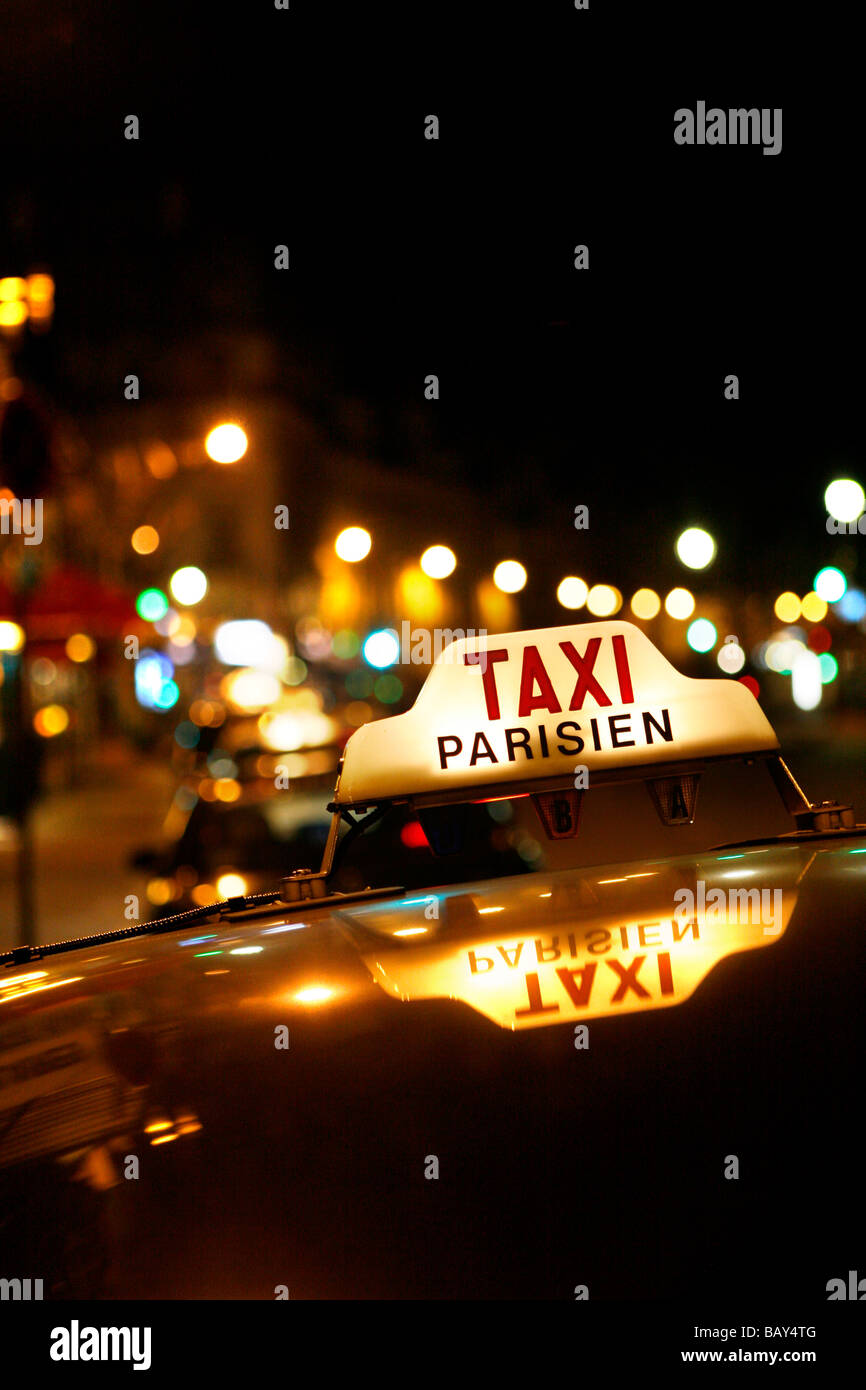 Taxi rank paris france hi-res stock photography and images - Alamy