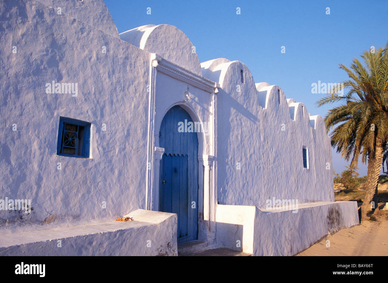 White houses, Menzel, near Midoun, Djerba Tunesia Stock Photo - Alamy