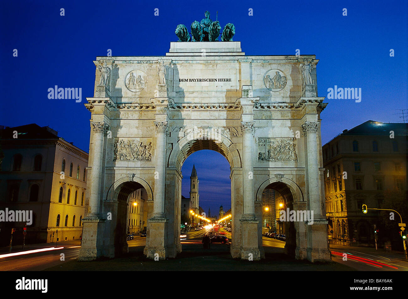 Victory arch hi-res stock photography and images - Alamy