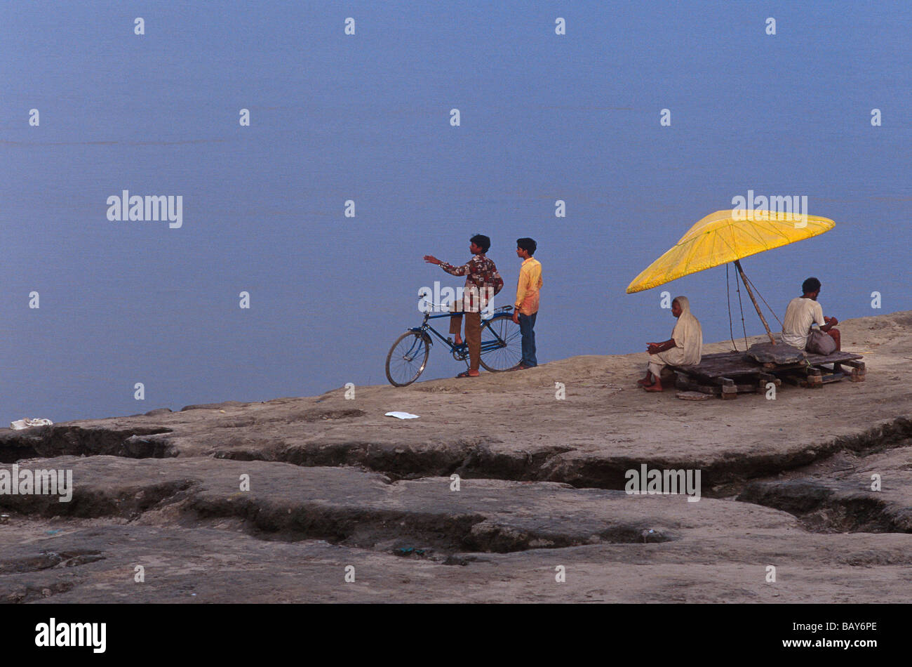 Pilgrims, Ganges river, Tulsi Ghat, Varanasi, Benares, Uttar Pradesh ...