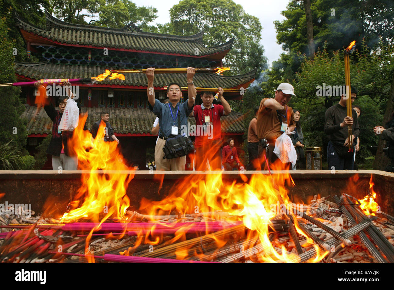 Incense in temple hi-res stock photography and images - Alamy