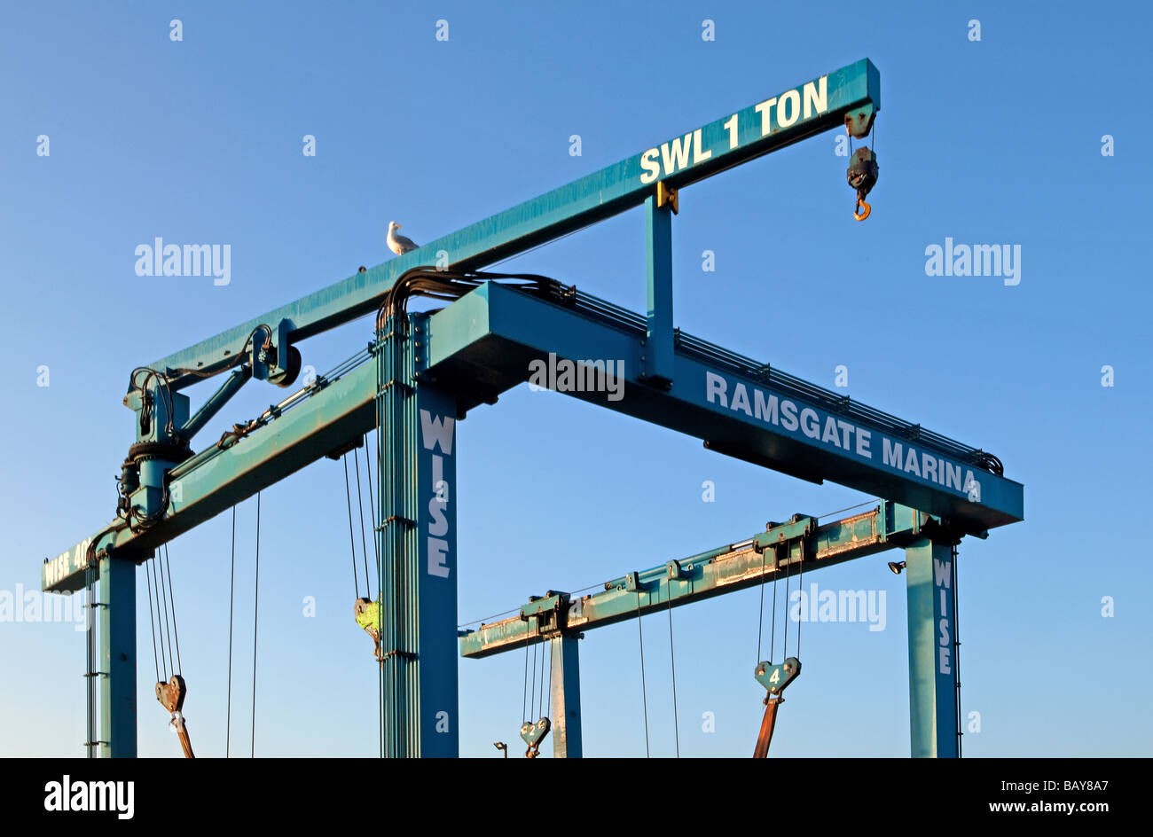Lifting gear hi-res stock photography and images - Alamy