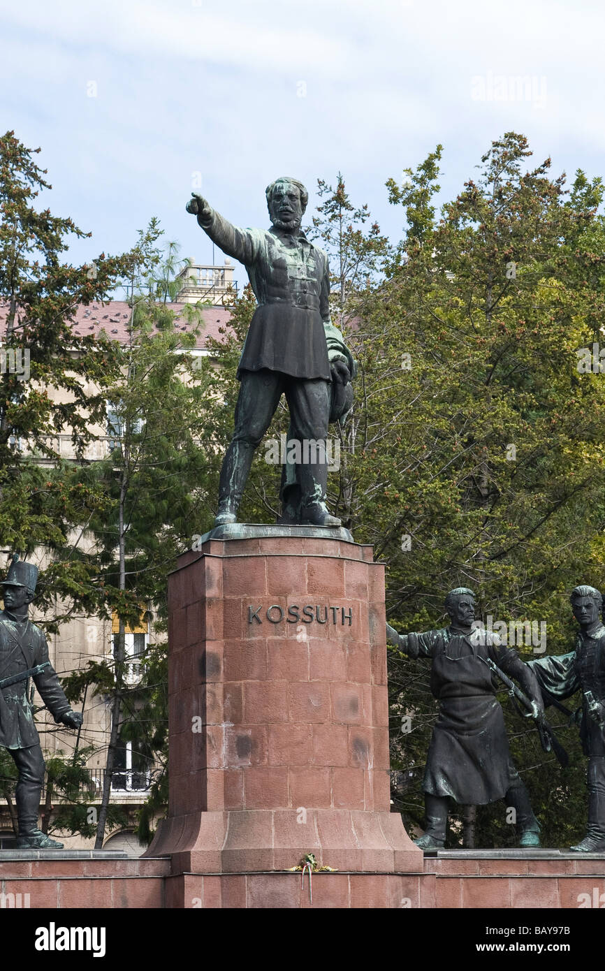 Kossuth statue at the front of Parliament house, Parliament Stock Photo ...