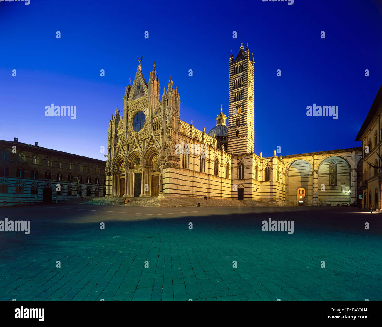 Cathedral siena tuscany hi-res stock photography and images - Alamy