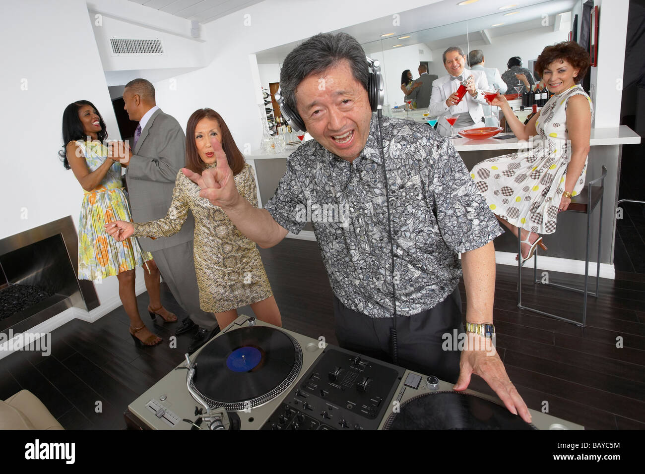 Asian party guest hi-res stock photography and images - Alamy