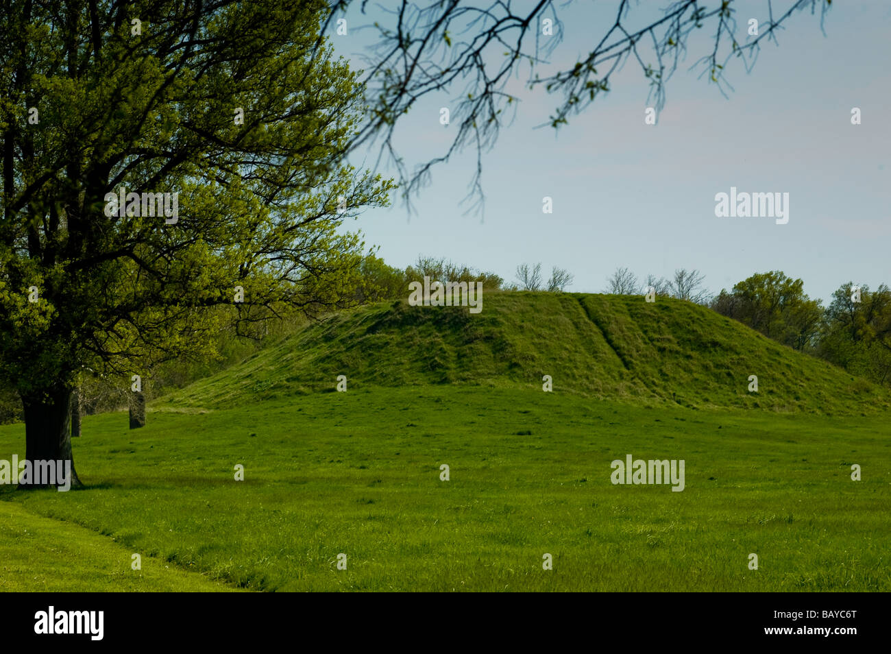 Cahokia mounds hi-res stock photography and images - Alamy