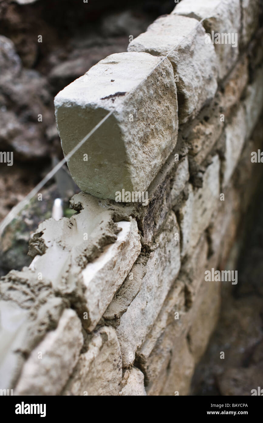 Limestone blocks hi-res stock photography and images - Alamy