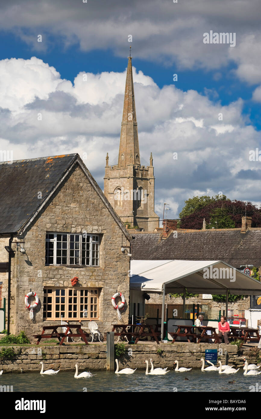 Lechlade-on-Thames, Gloucestershire, UK Stock Photo - Alamy