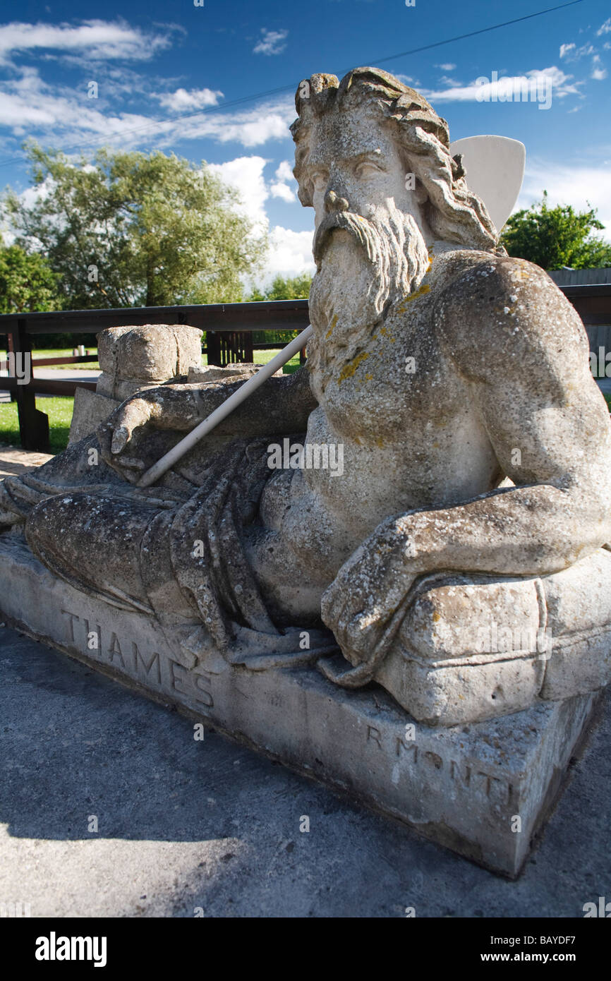 Old father thames hi-res stock photography and images - Alamy