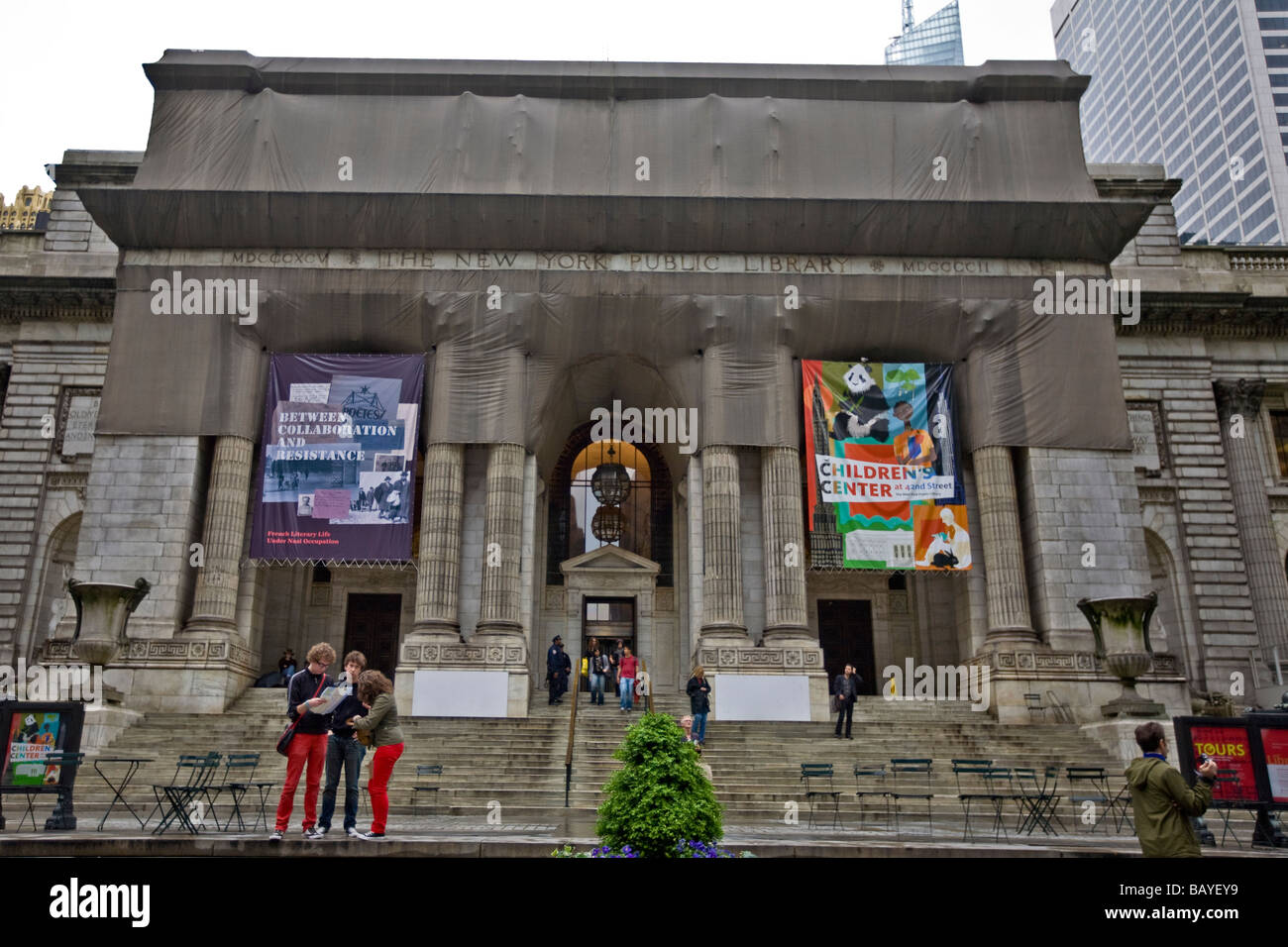 Front entrance of New York City Public Library May 2009 Stock Photo - Alamy