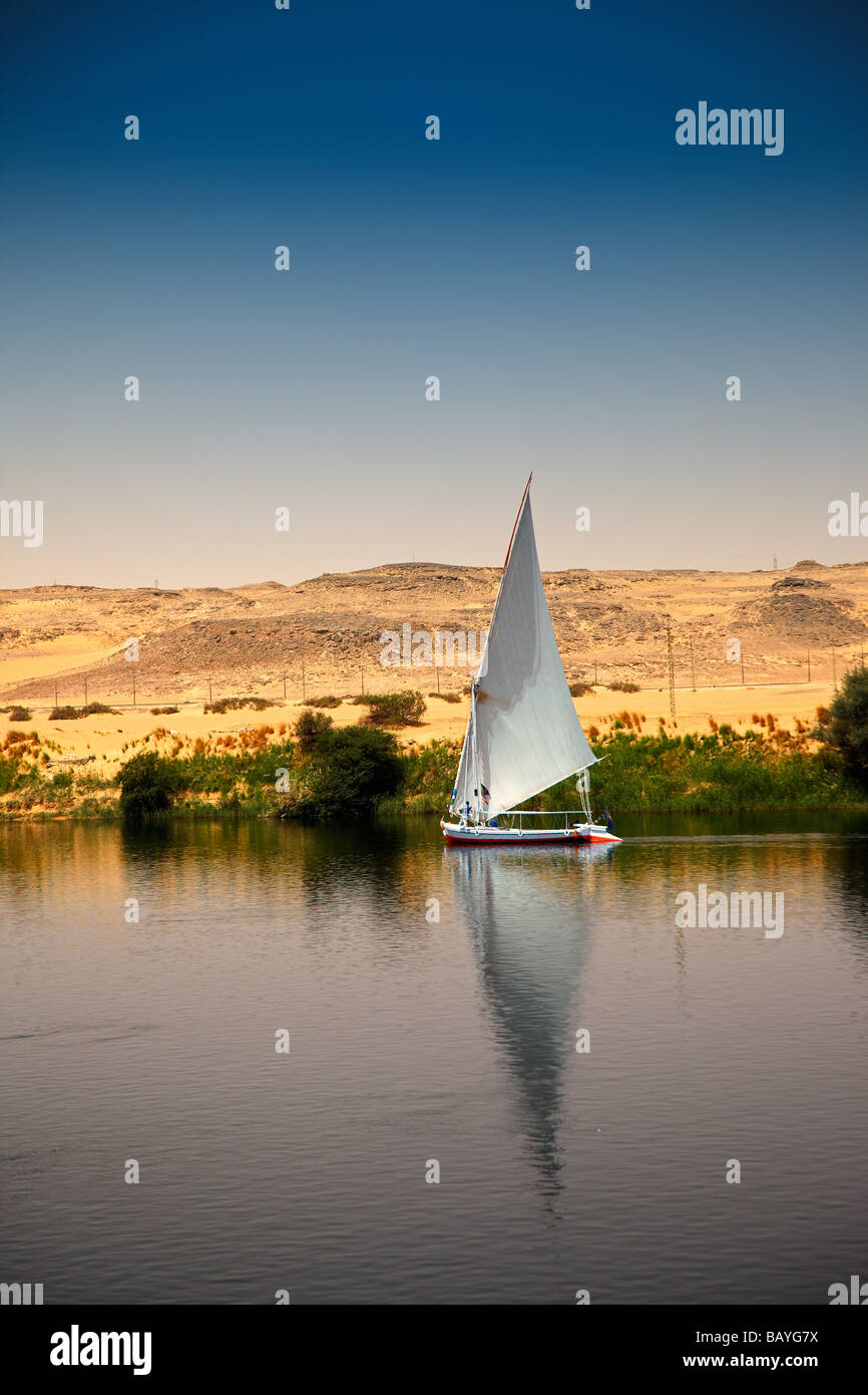Felucca hi-res stock photography and images - Alamy