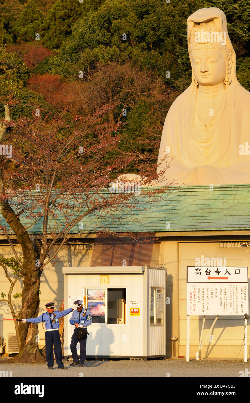 Tall Buddha statue at Ryozen Kwannon temple, Kyoto JP Stock Photo - Alamy