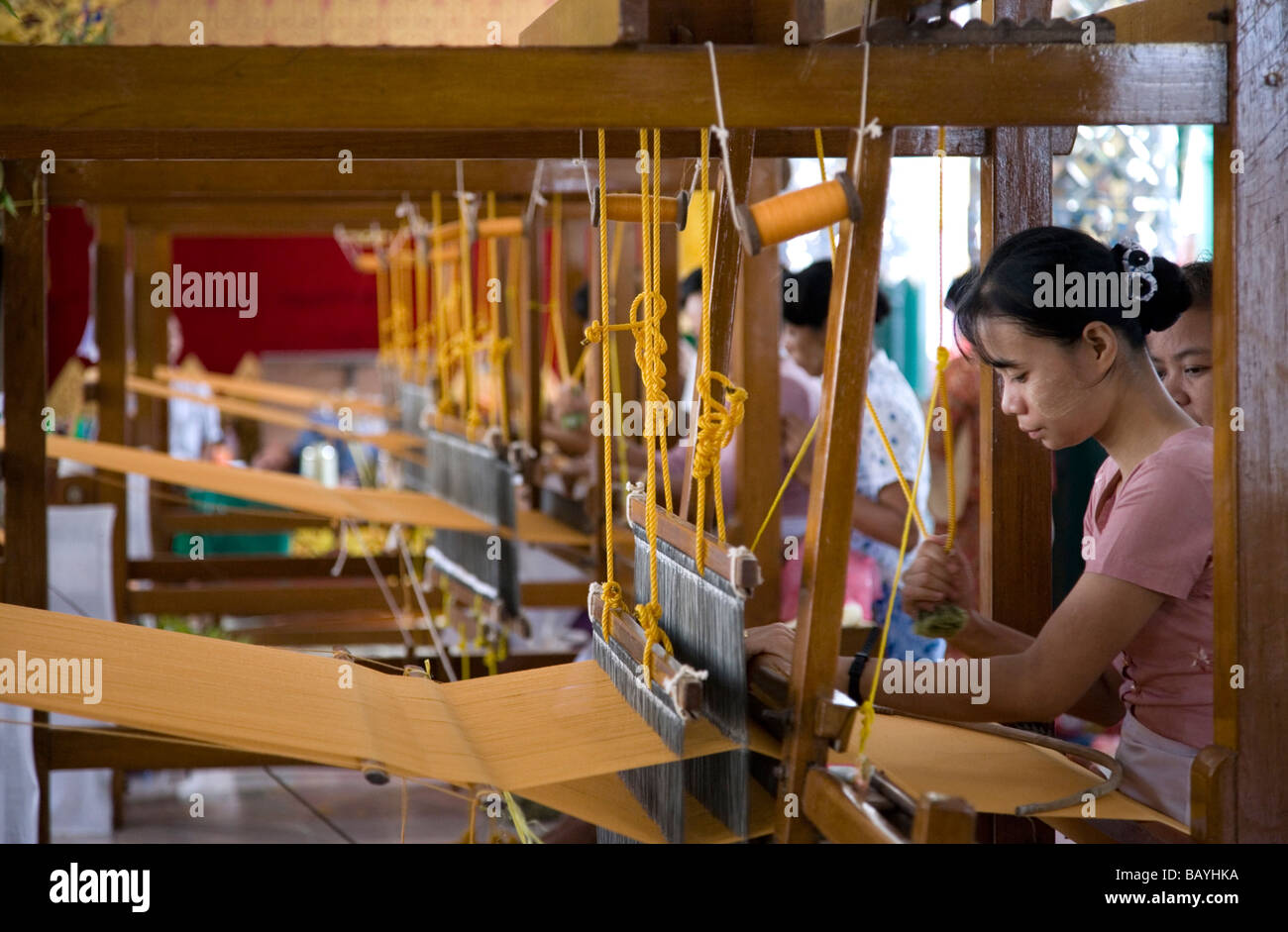 Myanmar weaving robe hi-res stock photography and images - Alamy