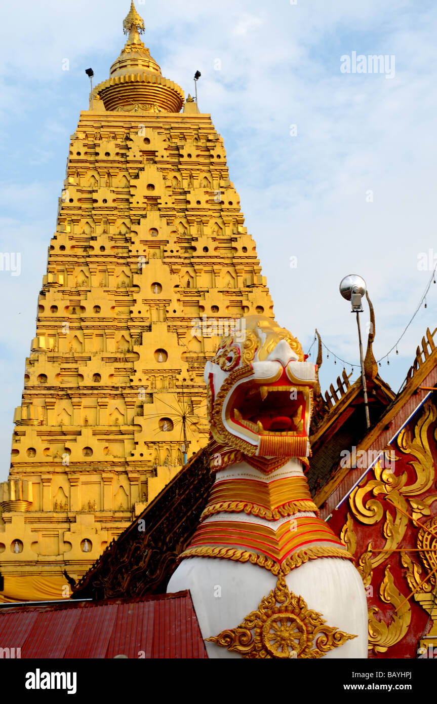 Chedi luang phaw uttama wat hi-res stock photography and images - Alamy