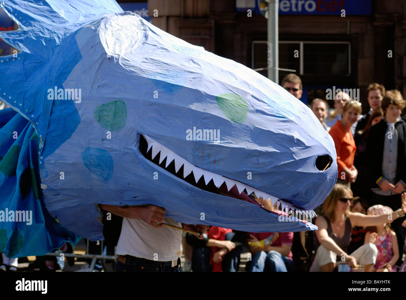 Dragon float parade hi-res stock photography and images - Alamy