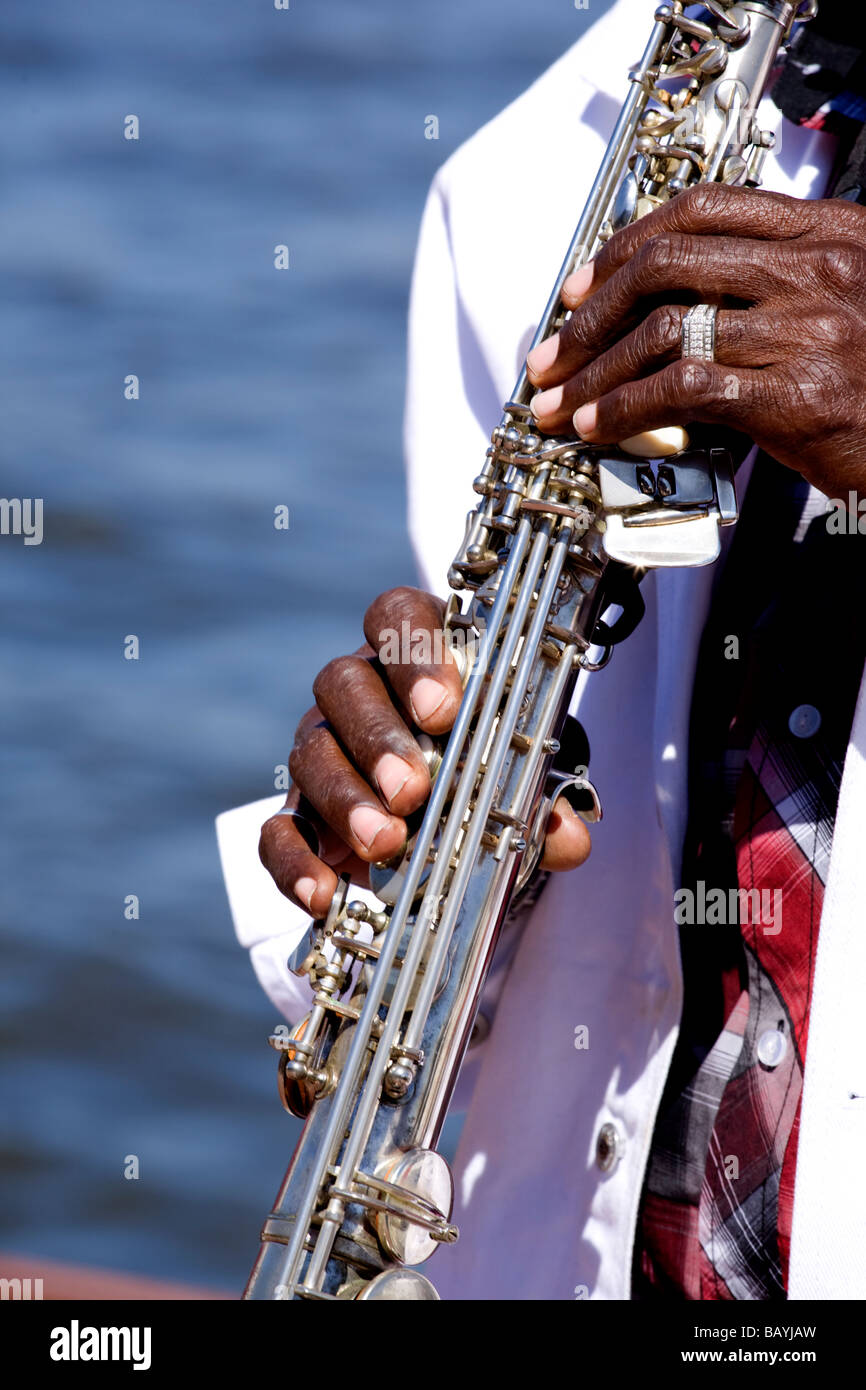 Musical street hi-res stock photography and images - Alamy