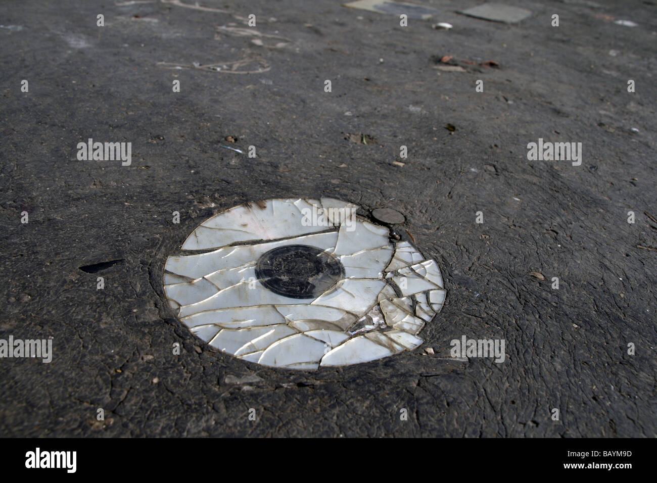 Smashed disk hi-res stock photography and images - Alamy