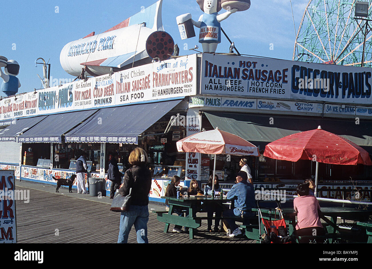 Food stand coney island boardwalk hi-res stock photography and images ...