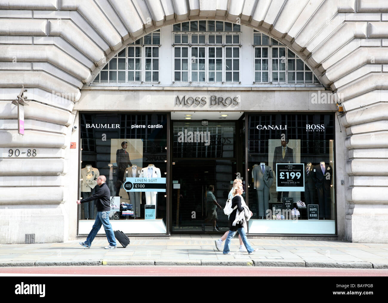 Moss clothing store hi-res stock photography and images - Alamy