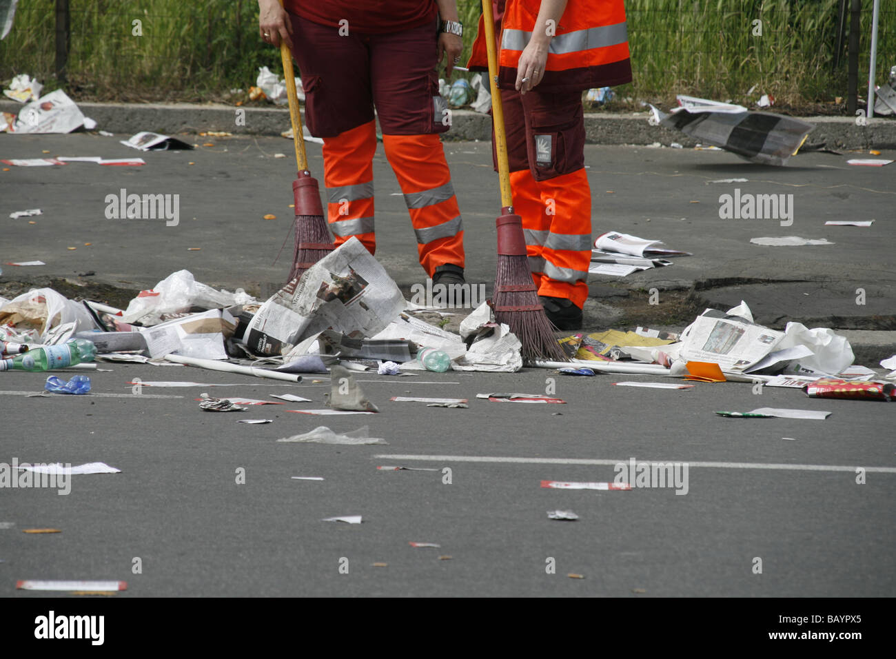 Female road sweeper hi-res stock photography and images - Alamy