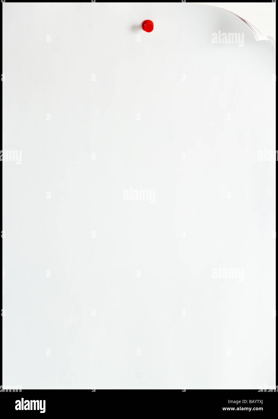 Note paper and push-pin Stock Photo - Alamy