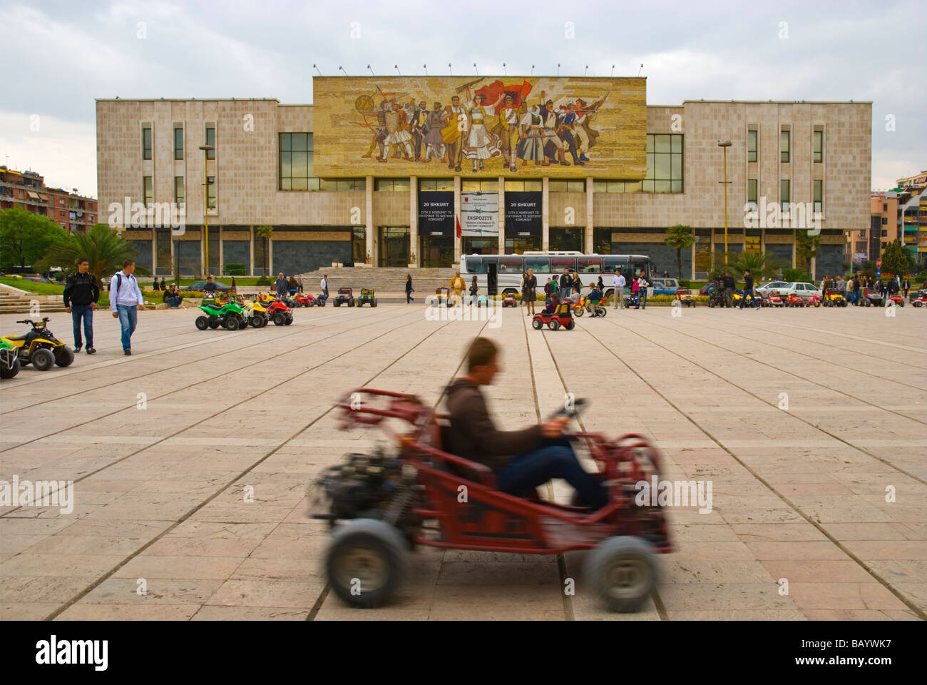 Kart racing hi-res stock photography and images - Alamy