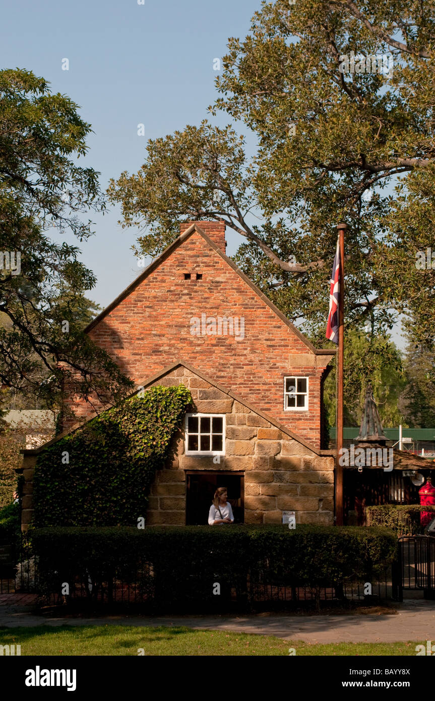 Captain cooks cottage hi-res stock photography and images - Alamy