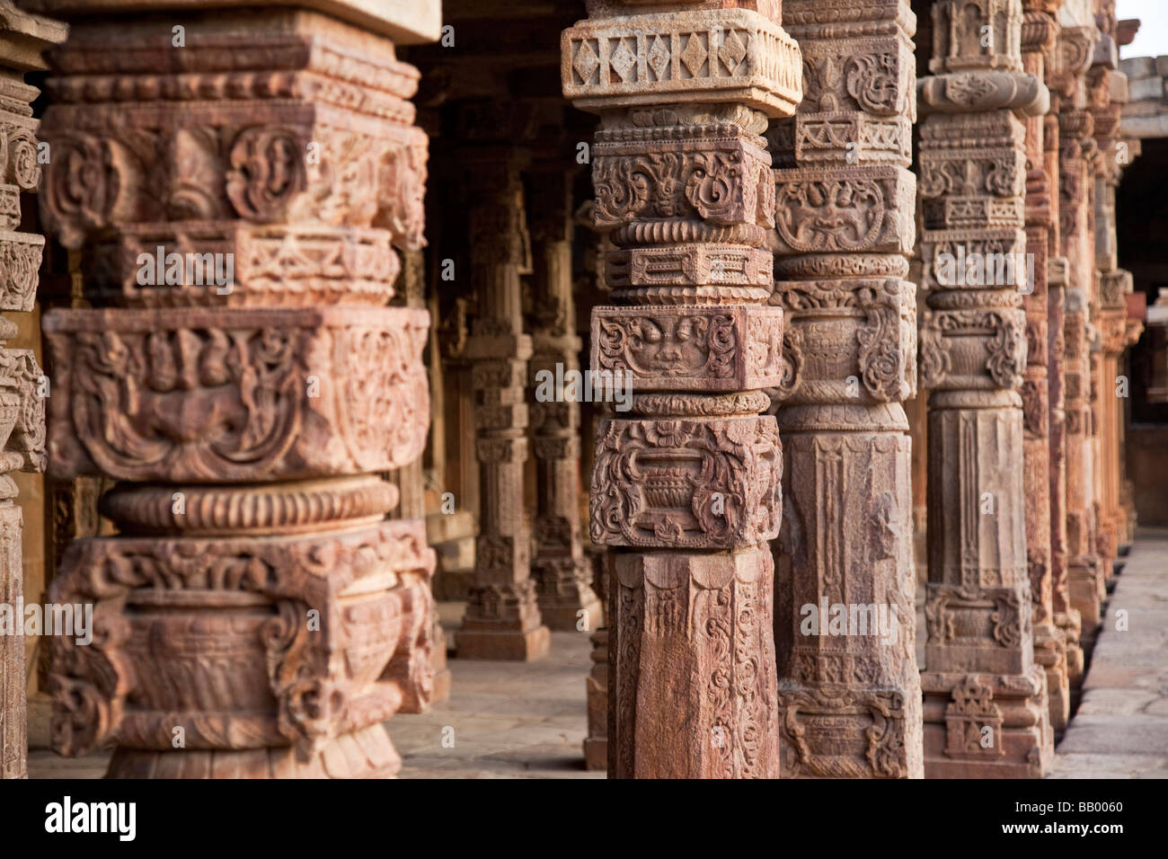 Hindu column pillar hi-res stock photography and images - Alamy