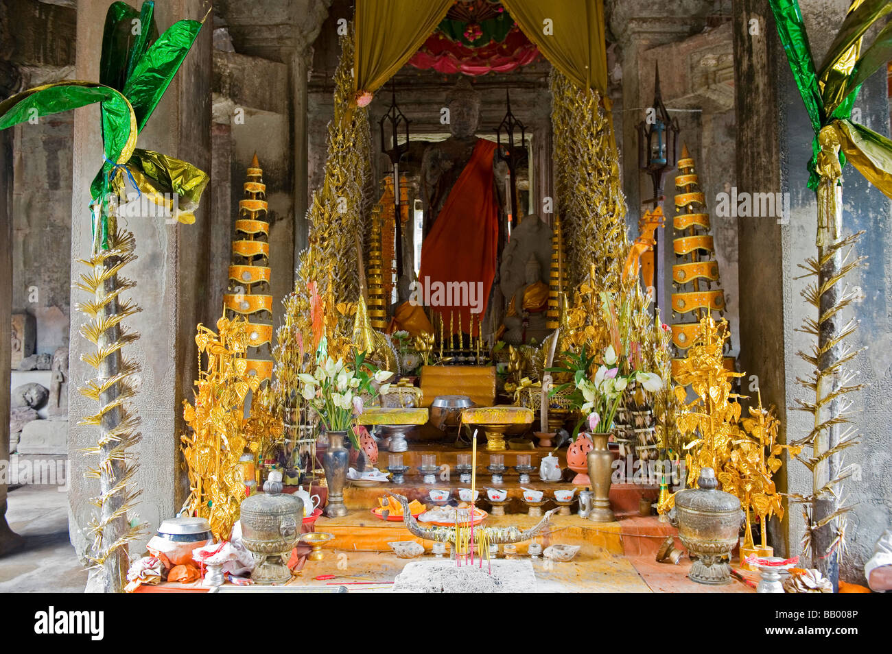 Buddhist Altar in Angkor Wat, Cambodia Stock Photo - Alamy
