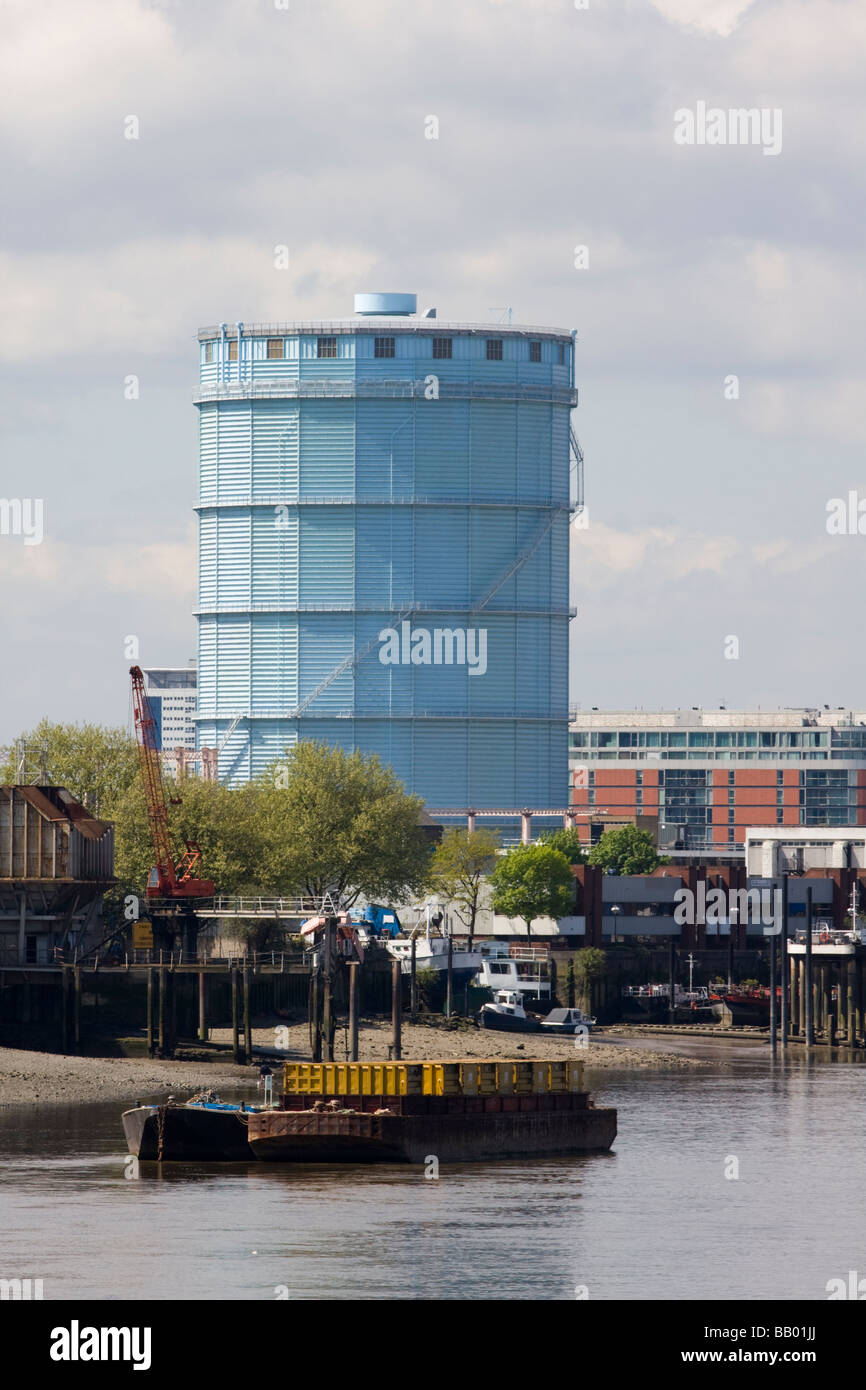 Gasometer gas storage tank uk hi-res stock photography and images - Alamy