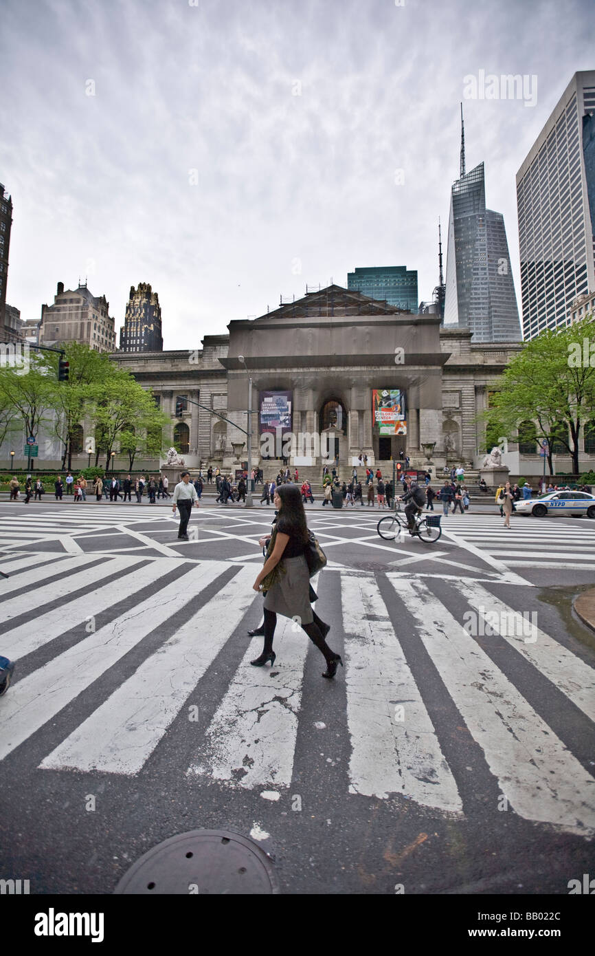 Front entrance of New York City Public Library May 2009 Stock Photo - Alamy