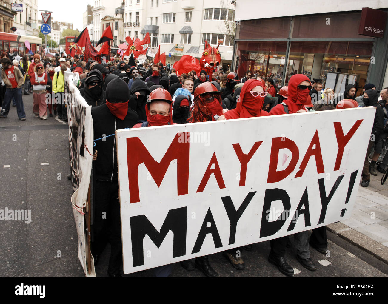 May day anti capitalist hi-res stock photography and images - Alamy