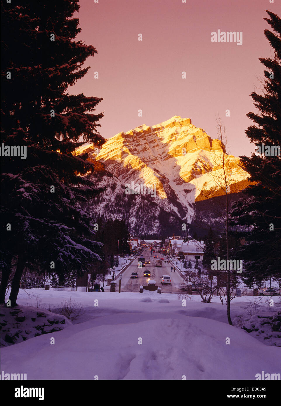 Alberta sunsets hi-res stock photography and images - Alamy