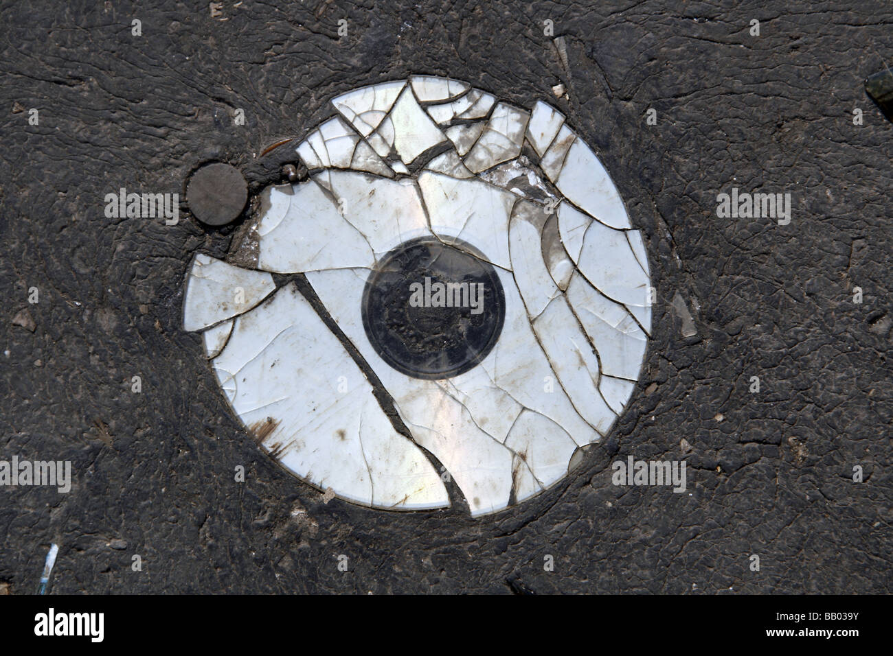 Smashed disk hi-res stock photography and images - Alamy
