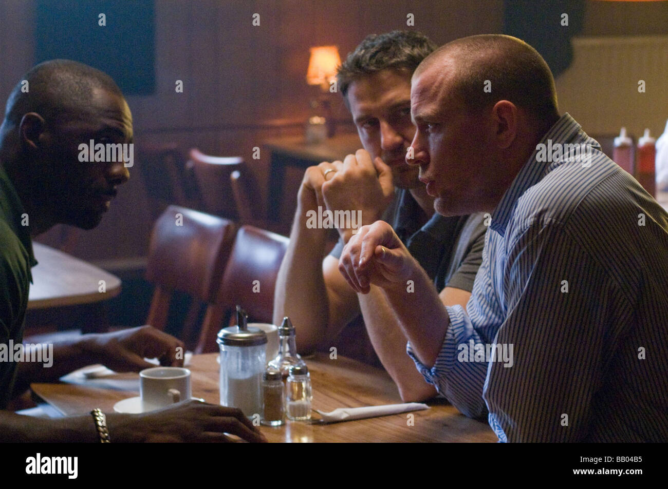 Gerard butler shooting picture hi-res stock photography and images - Alamy